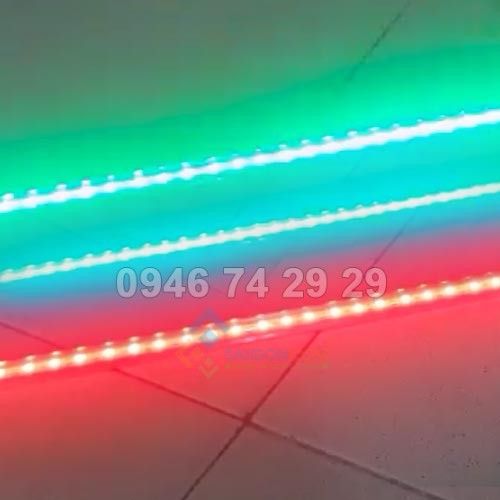 Đèn led dây 1m có 3 màu và điều chỉnh màu sắc